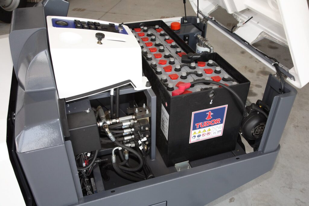 Dulevo 90 - SweepersnScrubbers