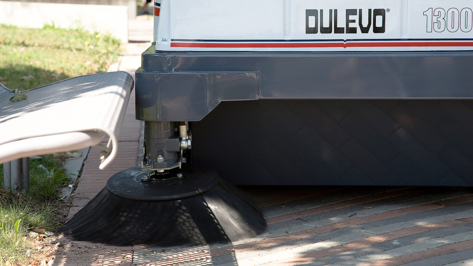 Dulevo 1300 - SweepersnScrubbers