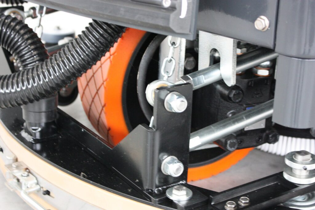 Dulevo BOOST COMBI - SweepersnScrubbers